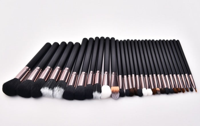 29 Piece Deluxe Professional Brush Collection – Jessica Vegas